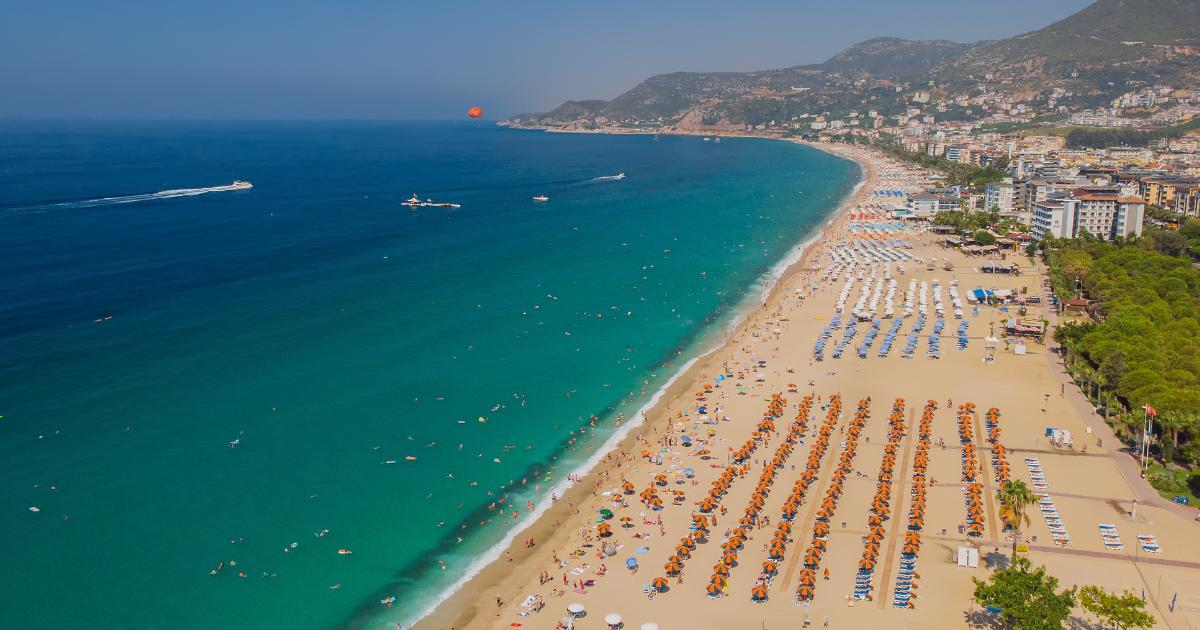 New smoking ban on Antalya beaches could land Brits £28 fine ...